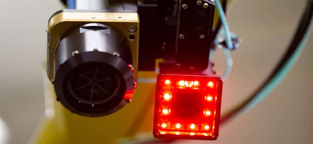 Vision System for Accurate Industrial Inspection